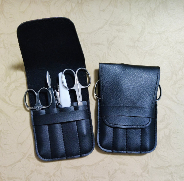 Manicure Set 5 Pieces With Case